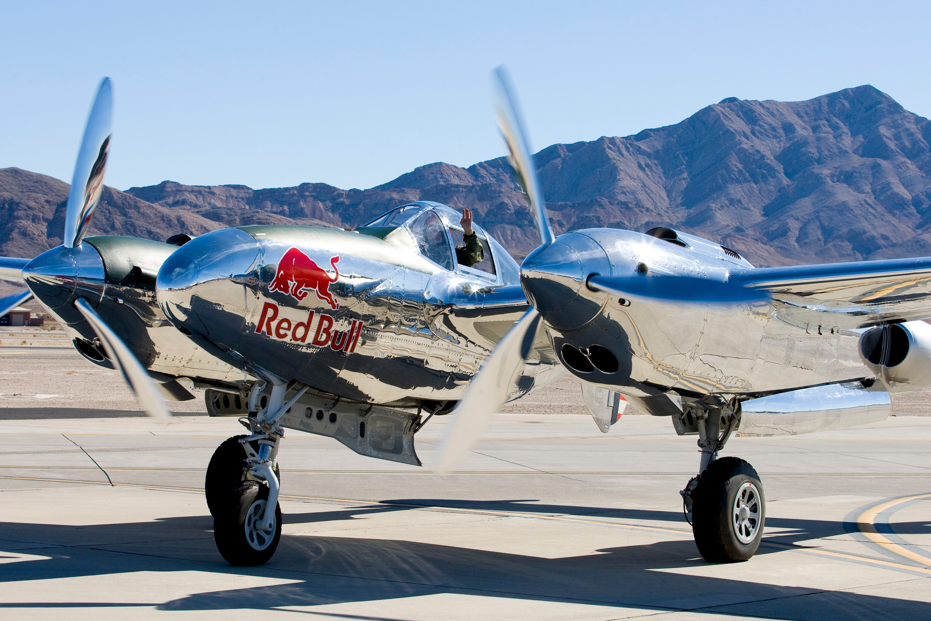 Aircraft Lightning P 38